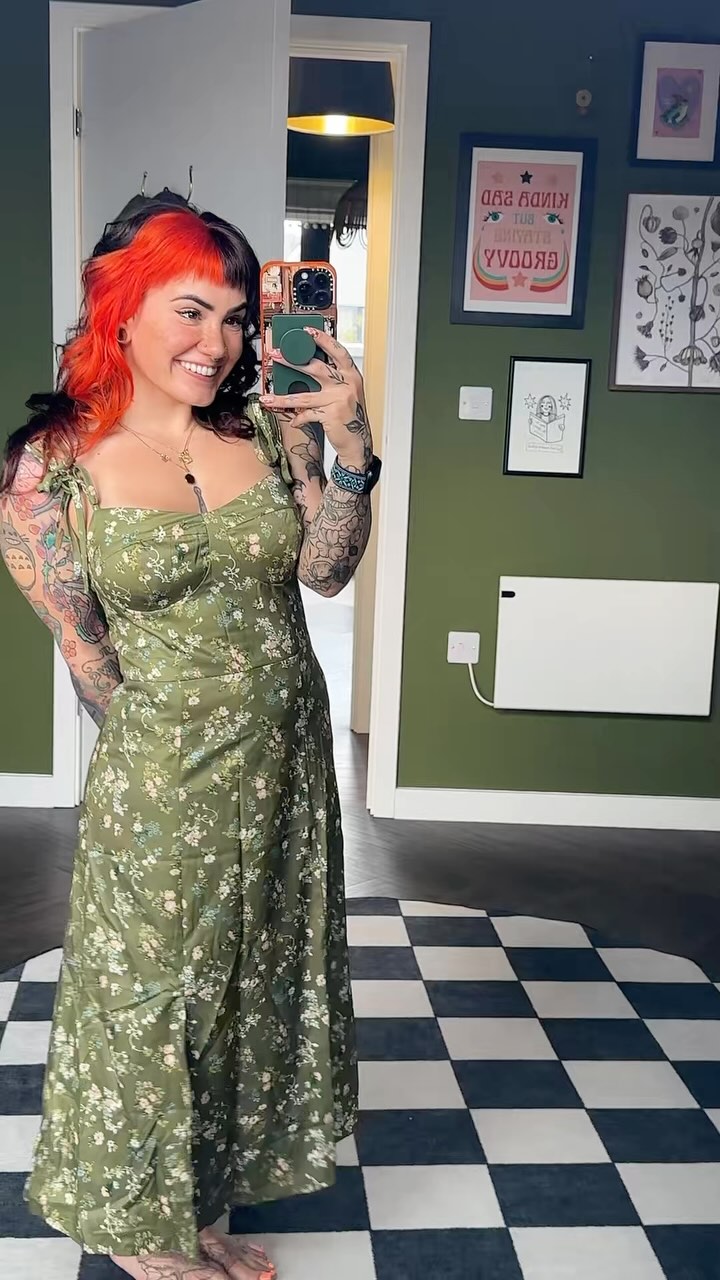 Power_Midget A Powerlifter Who Defies Expectations and Inspires Many ...